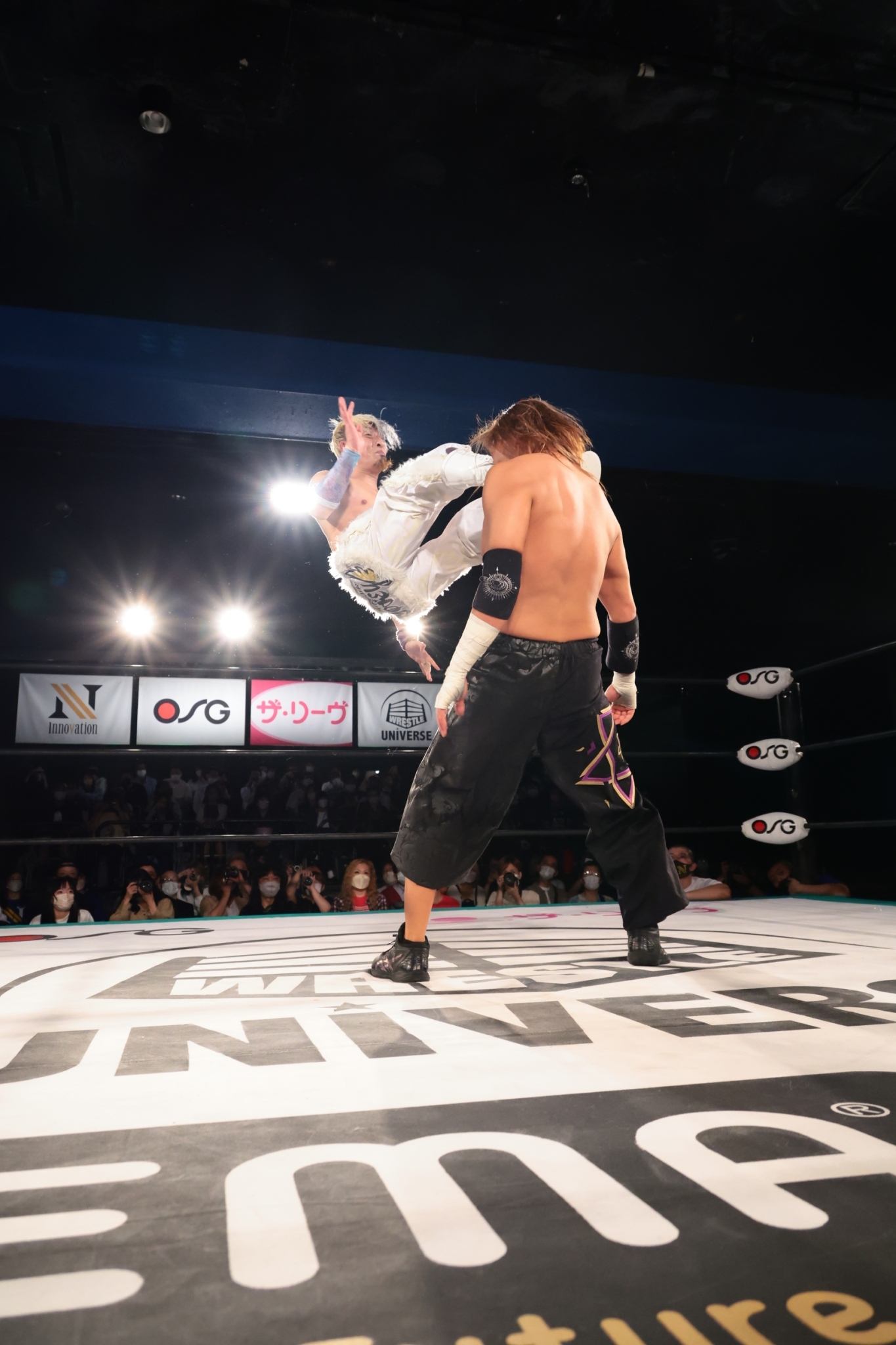 9/21新宿FACE大会 試合後コメント YO-HEYがHAYATA粉砕のイリミ戦決勝打で奪取弾み 吉岡は左ヒザ大ダメージ | プロレスリング ...